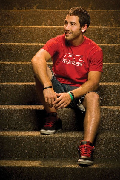 Redline Redline Outline t-shirt 2012 - Specifications | Reviews