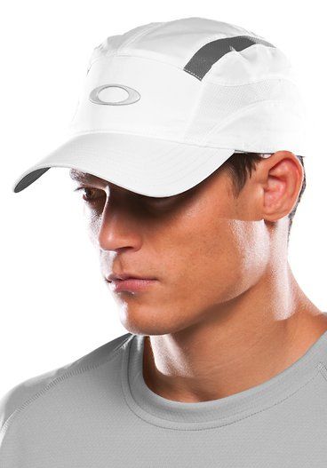 Oakley QUICK CAP 2012 - Specifications | Reviews | Shops