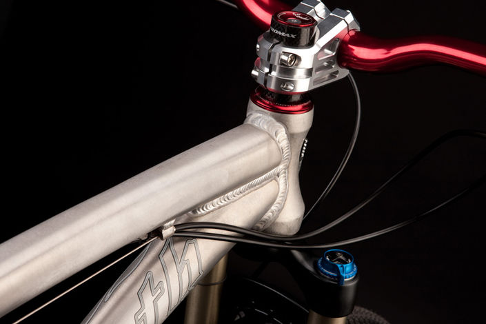 Ellsworth Momentum XT 2013 - Specifications | Reviews | Shops